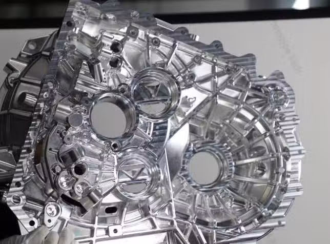 O que é uma peça CNC complexa na fabricação de engenharia? - Zintilon